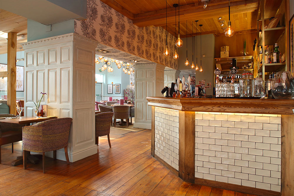 Take a Look Inside The Salisbury Arms in Edinburgh